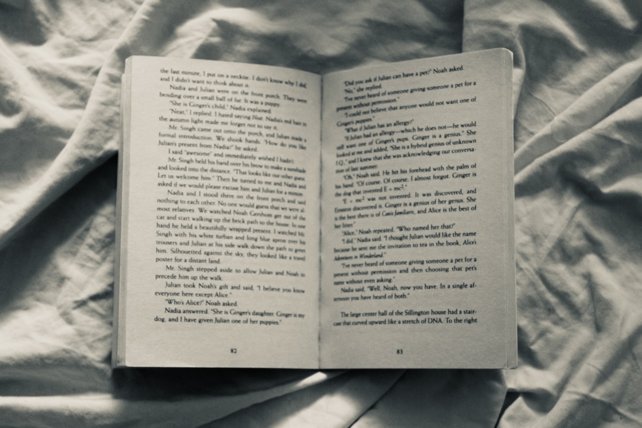 where i read books for free & my current reads - Pearl Christine